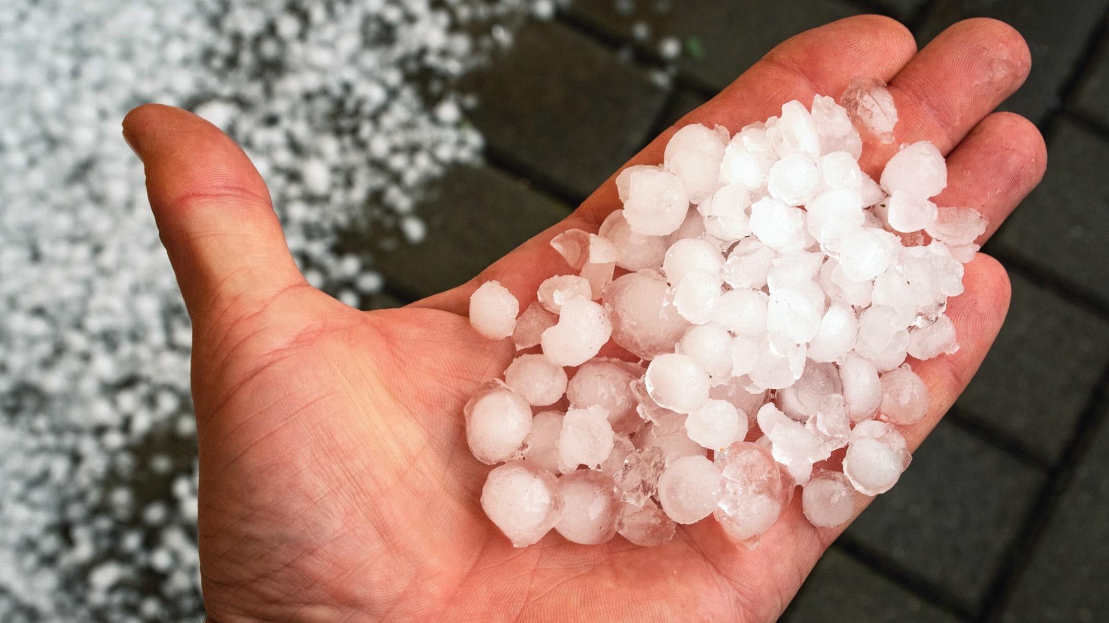 Vorsicht im Freien - Hitze und Hagel! Unwetter zieht über Österreich ...