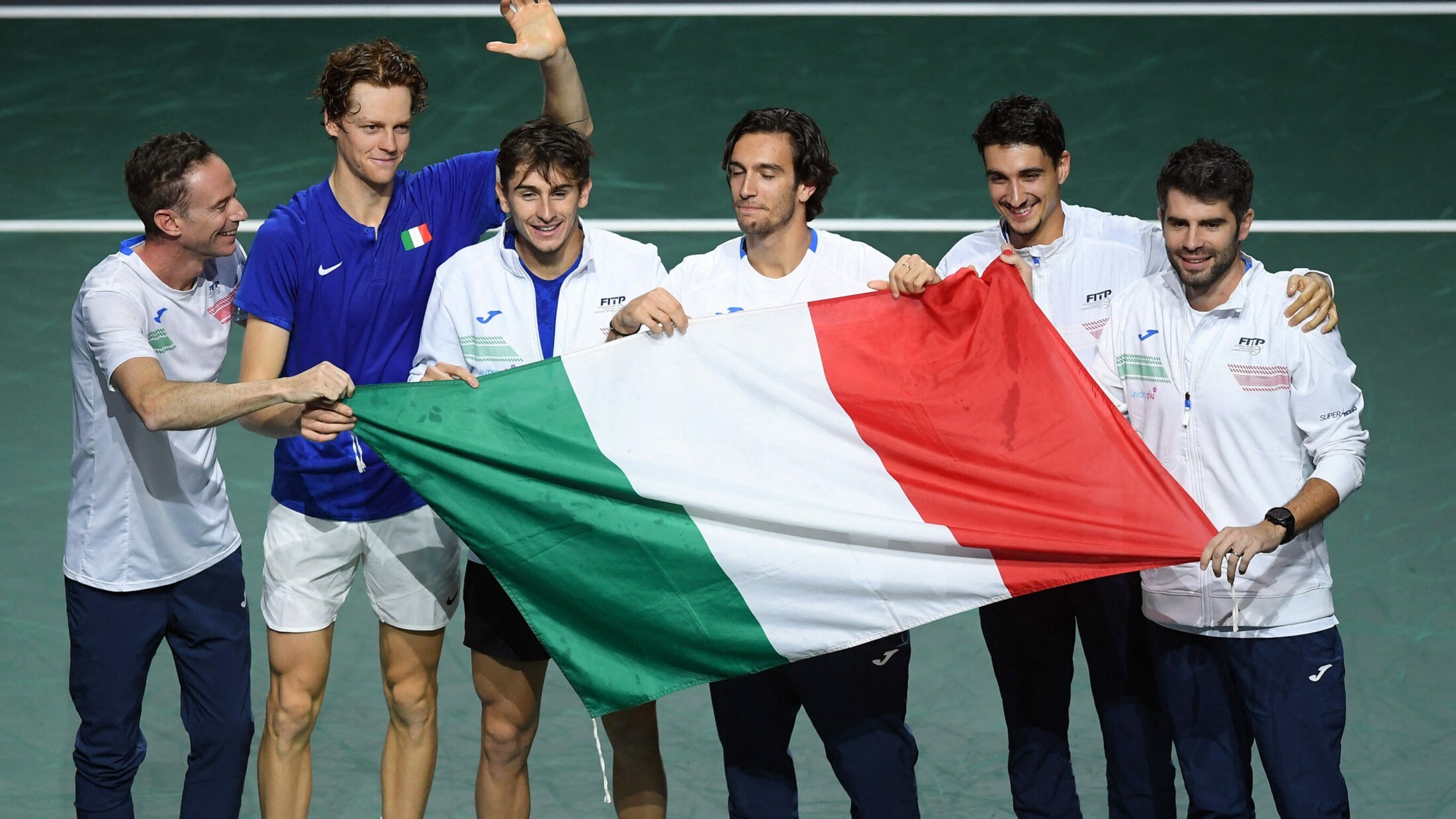 Gegen Australien - Sinner führt Italien zum Davis-Cup-Triumph | krone.at