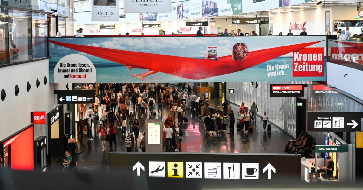 Mehr Platz, mehr Gates - Oberösterreicher wälzt Baupläne für Flughafen ...