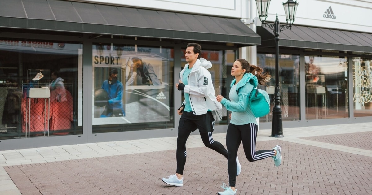 Neuer Spyder-Store - Top-Sportkompetenz im Designer Outlet Parndorf ...