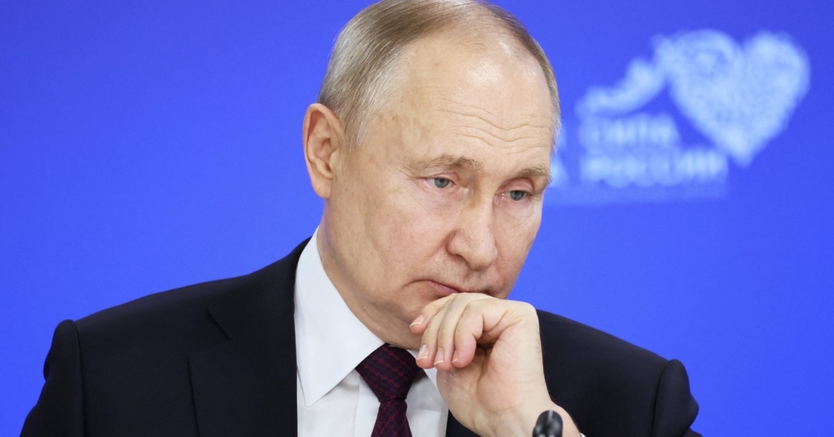 Wirtschaft wankt - Rubel stürzt ab – herber Rückschlag für Putin | krone.at