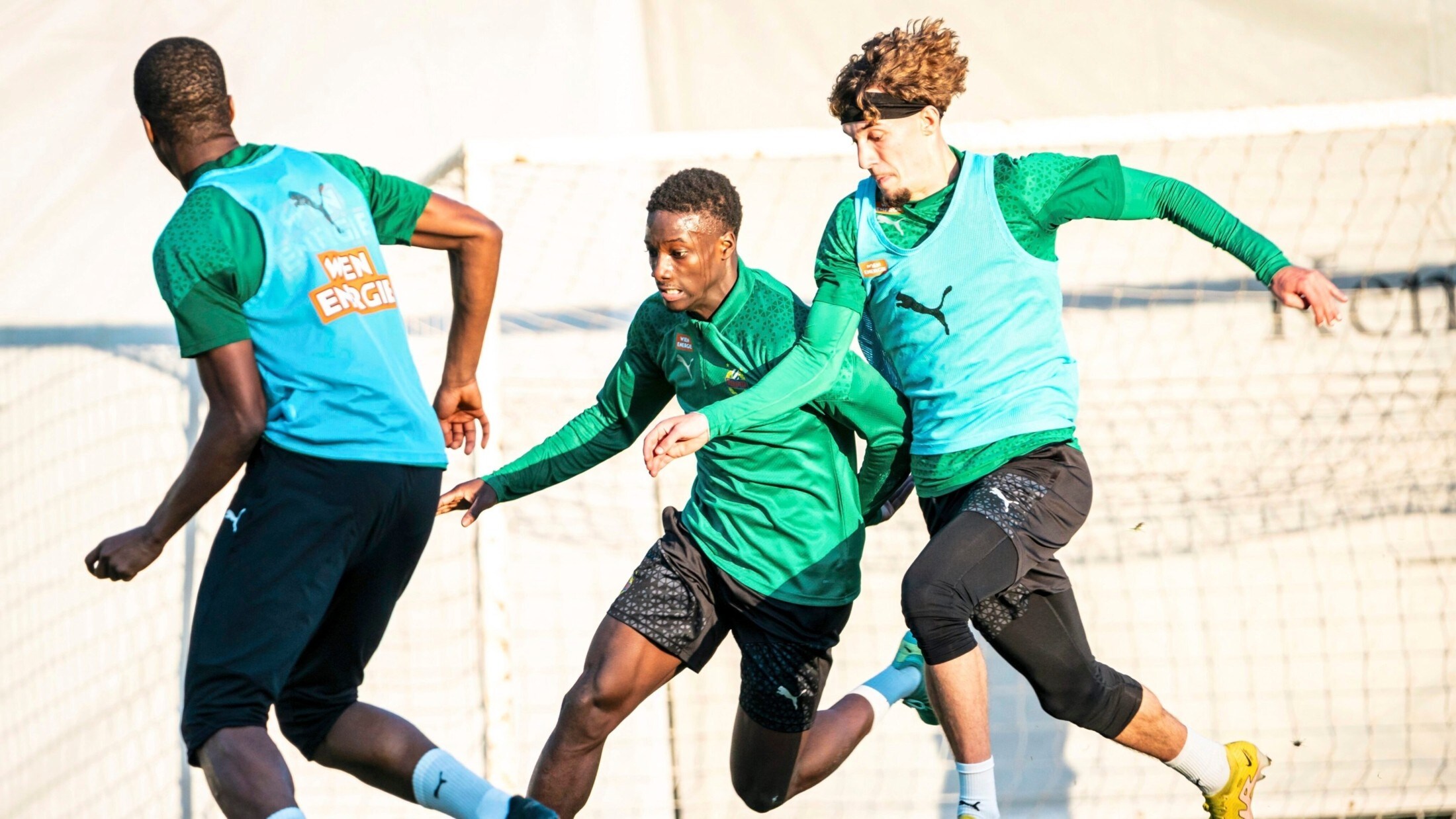 Lang jetzt Rapidler - Der neue „Zehner“ stellt sich mit Kampfansage vor ...