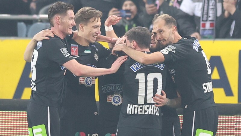 Gegen Austria - Cup-Halbfinale! Sturm Graz gewinnt Pyro-Wahnsinn | krone.at