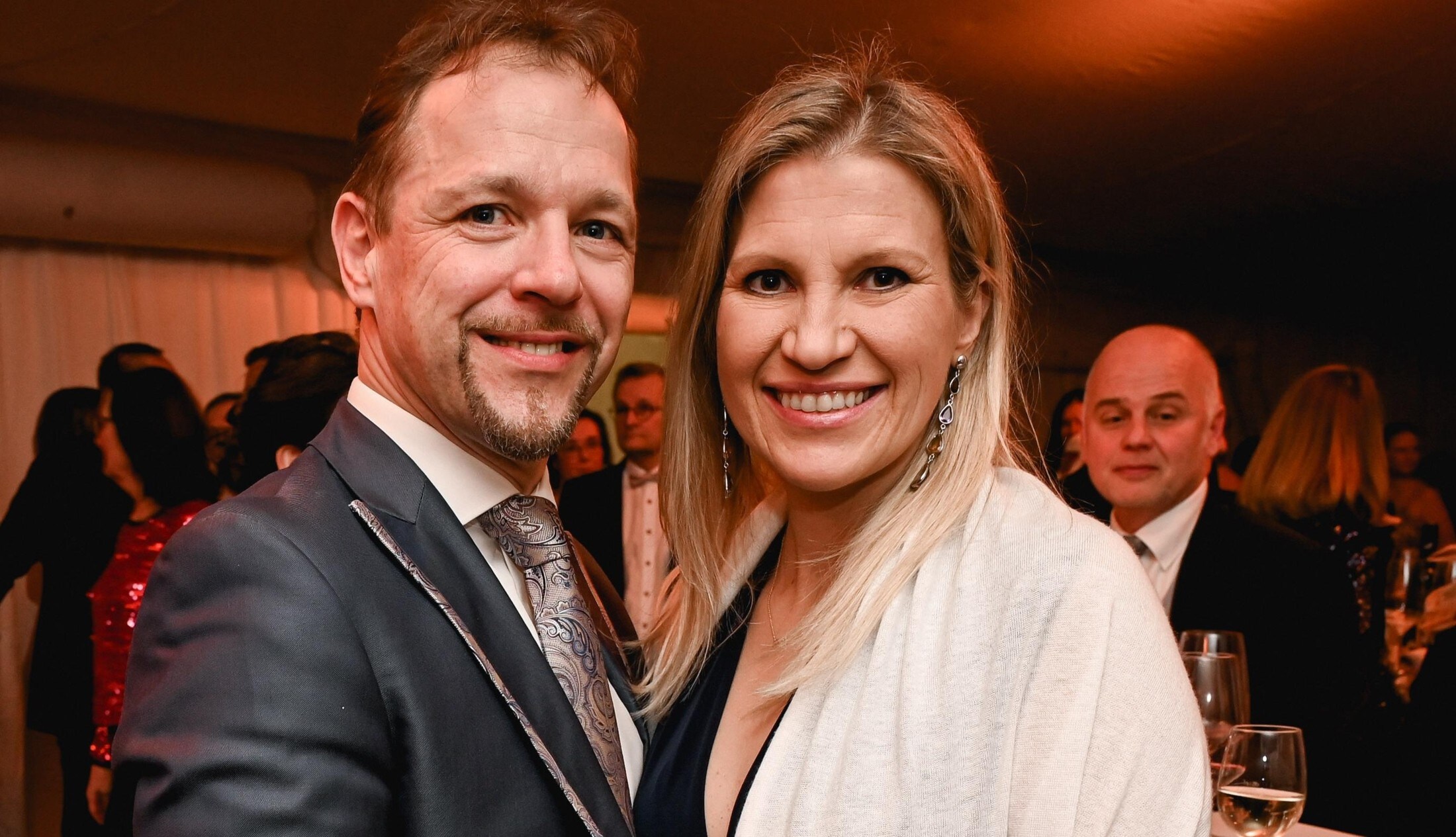 1200 Welser tanzten - Beim Stadtball gab diesmal die Jugend den Ton an ...