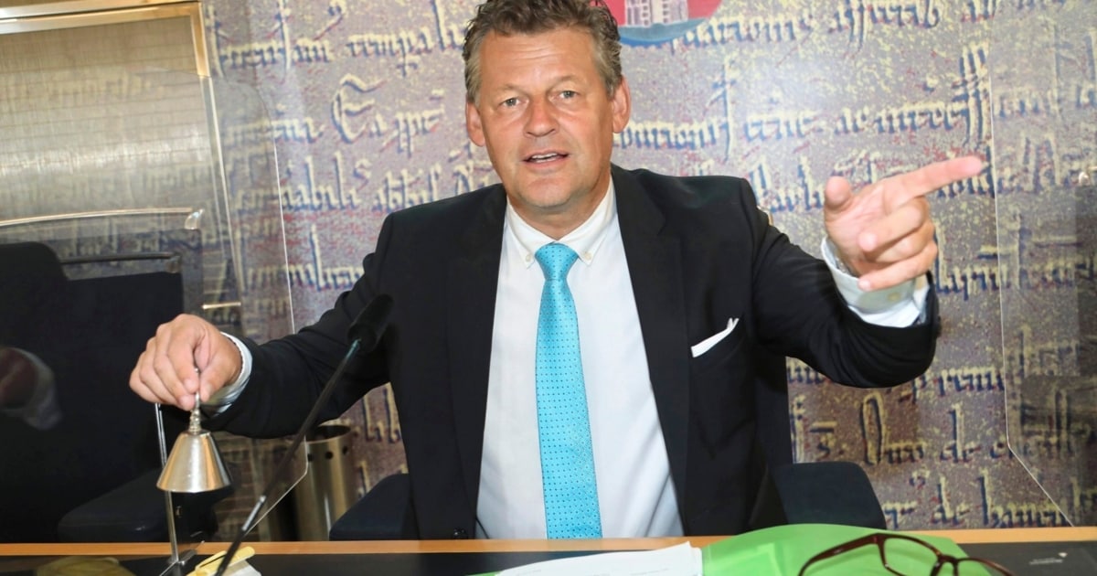 Christian Scheider - Klagenfurts Stadt-Chef mistet zum Geburtstag aus ...