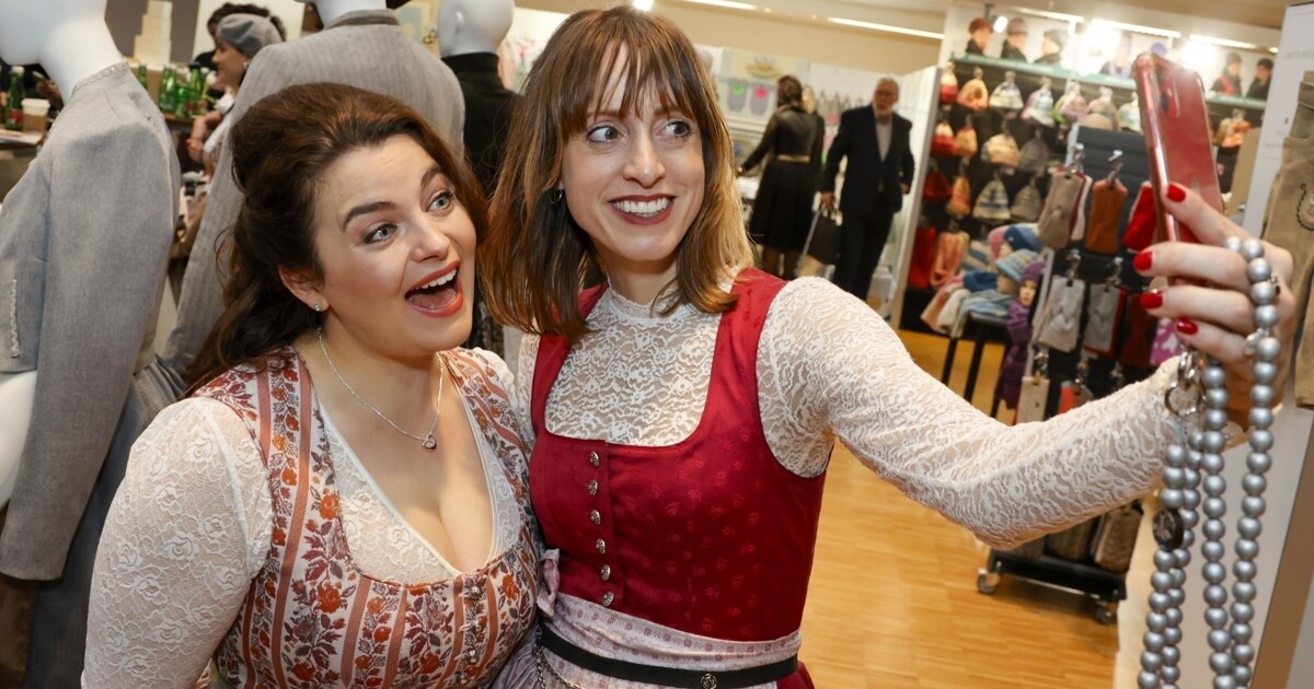 „Bergdoktor“-Tochter - Ronja Forcher bringt erste Modekollektion raus ...