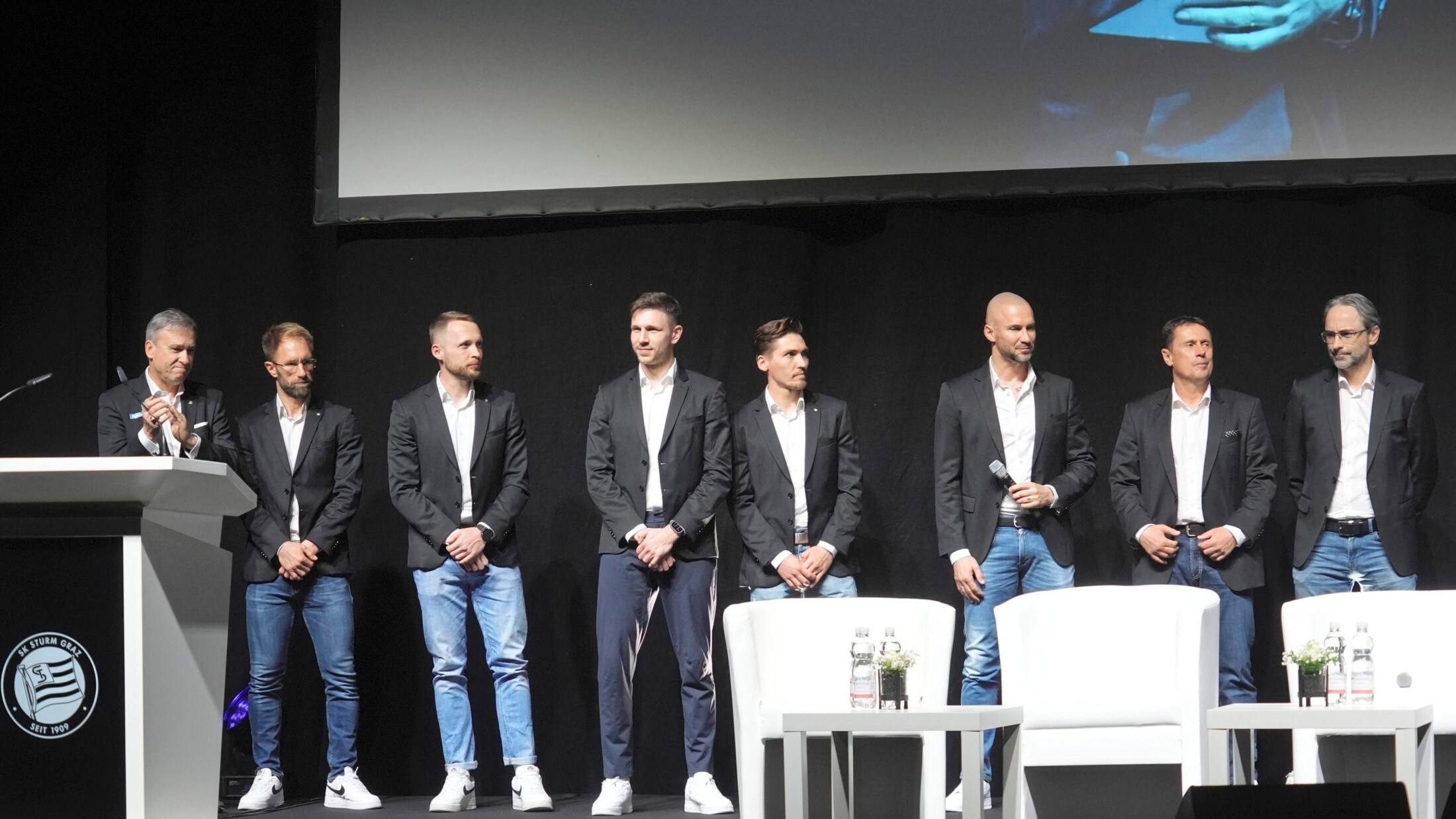 Gleich zwei Zuckerl - Überraschung bei Sturms Generalversammlung ...