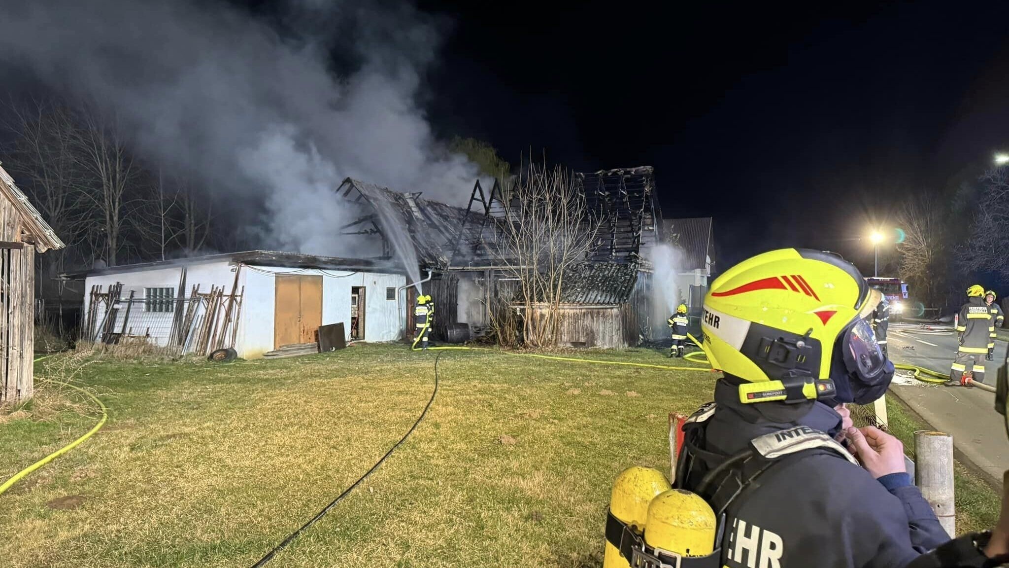 Operation in Styria - Farm building in Gralla burns down | krone.at