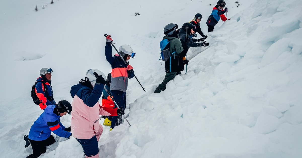 Dangerous winter - Mountain guides teach alpine safety in schools ...