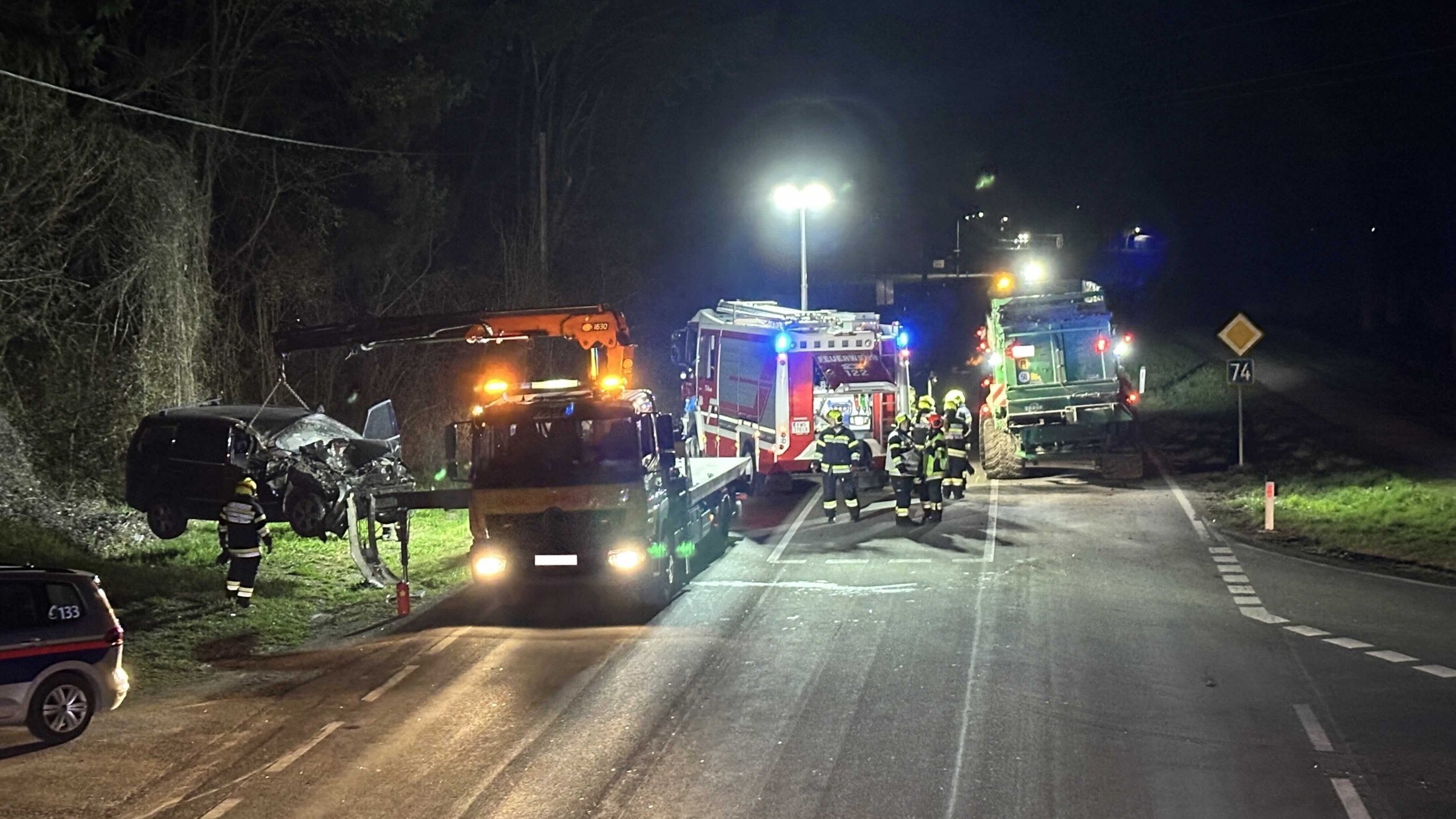 Unfall in Leibnitz - Alko-Lenker (31) krachte gegen Traktor-Gespann | krone.at
