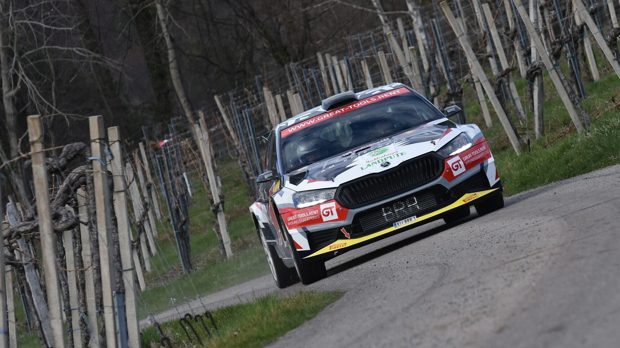 Rallye - Rebenland warf viele Asse ab, Meister blieb cool | krone.at