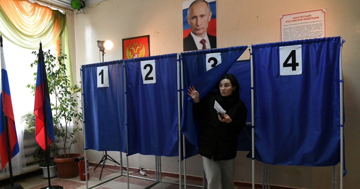 At Putin's invitation - “Election observers” dine on caviar in eastern ...