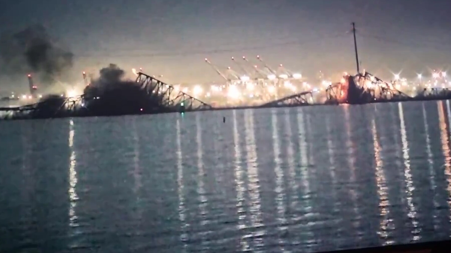 State of emergency in Baltimore - Ship crashes into bridge in the USA ...