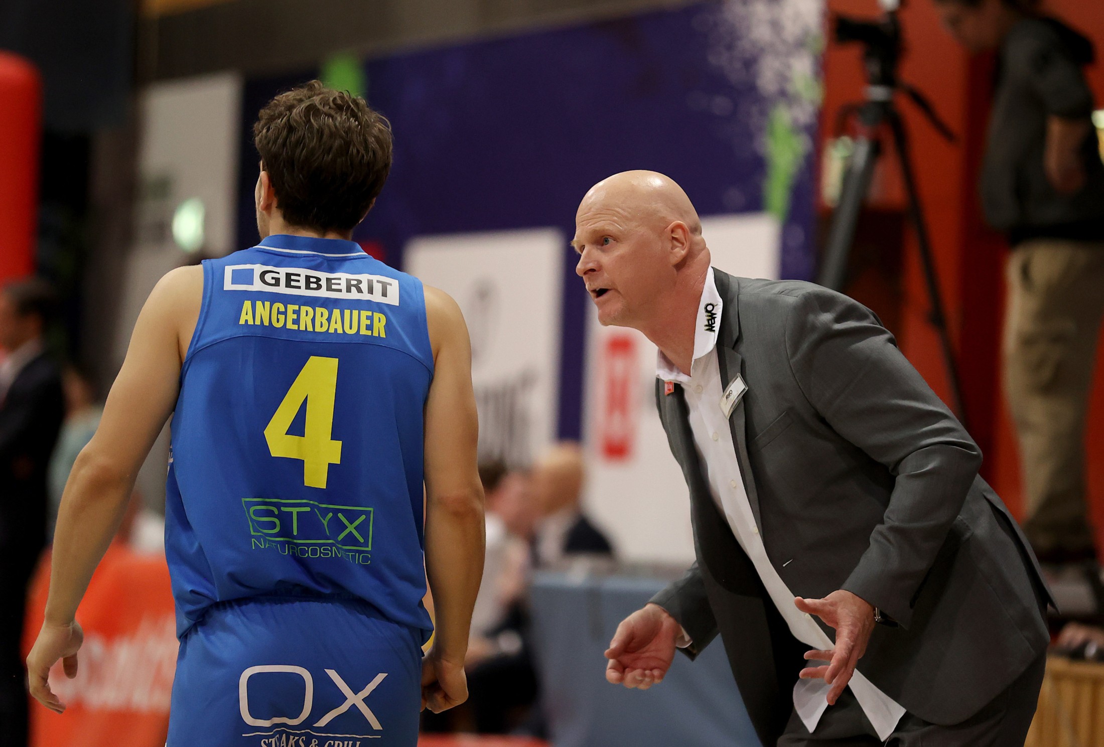 St. Pöltens Ex-Trainer - „Ich habe die Spieler nicht verloren!“ | krone.at