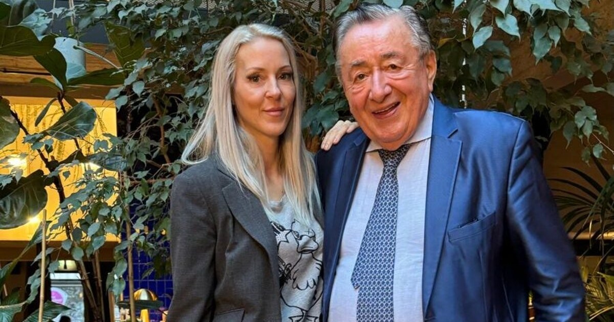 Sie ziehen zusammen! - Lugner und „Bienchen“ wagen großes Liebes ...