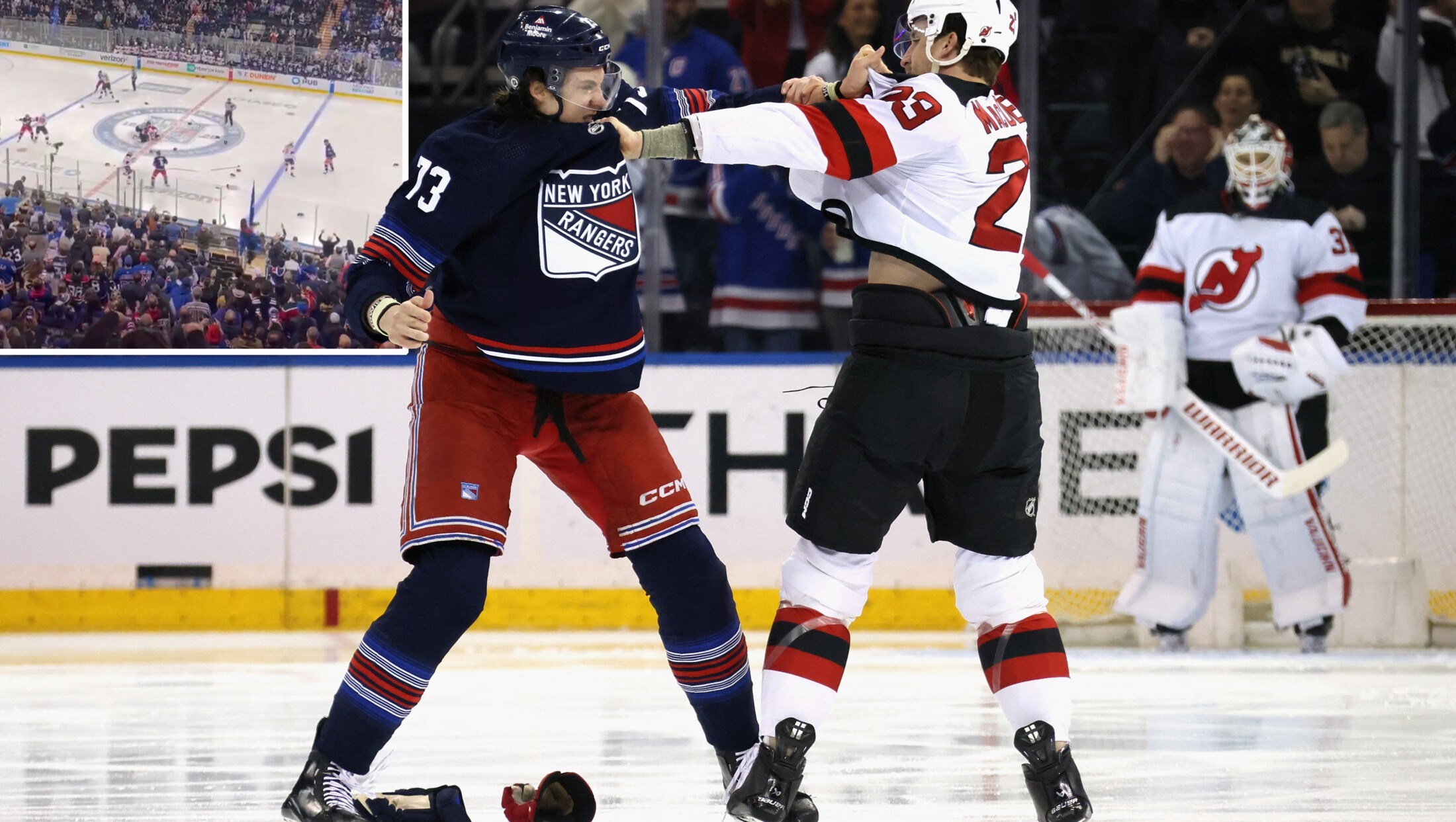 Wild NHL scenes - Desert mass brawl after just two seconds | krone.at