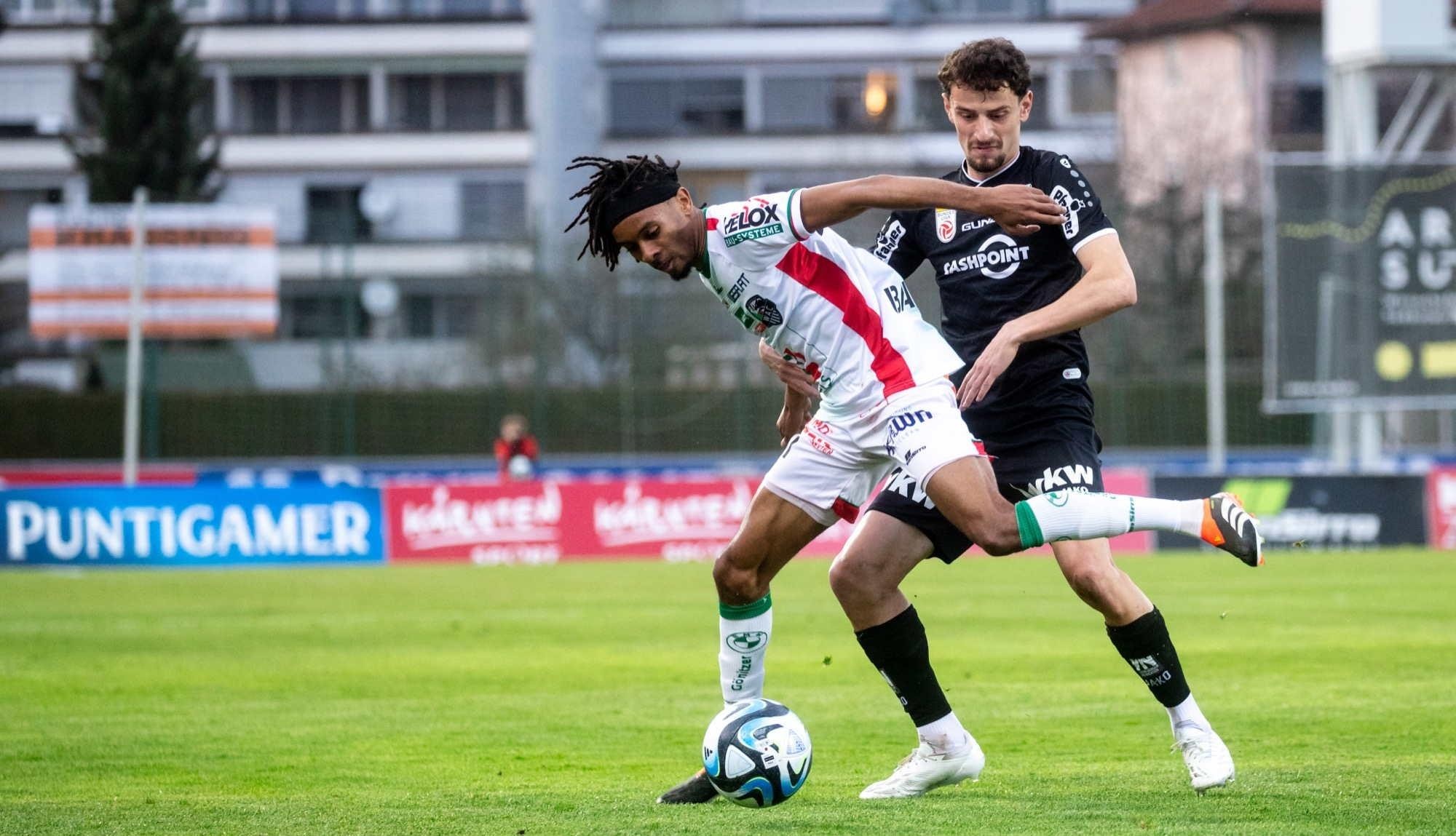 Storm ace wobbles badly - No eating until kick-off at the WAC! | krone.at