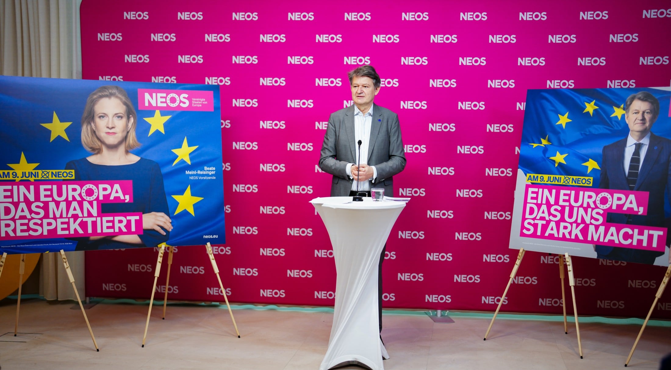 NEOS im EU-Wahlkampf - 2. Plakatwelle mit Meinl-Reisinger, Brandstätter ...
