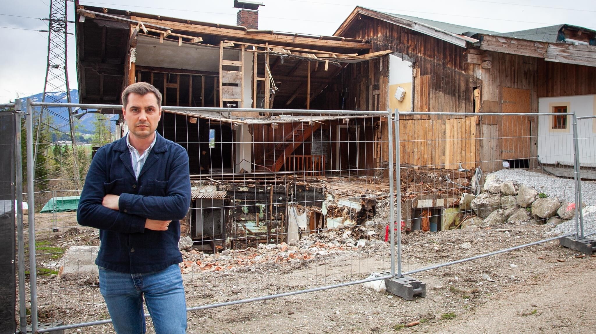 Hinterlehen Gut - Investor mit Stall-Ruine gibt sich als Bauer aus | krone.at