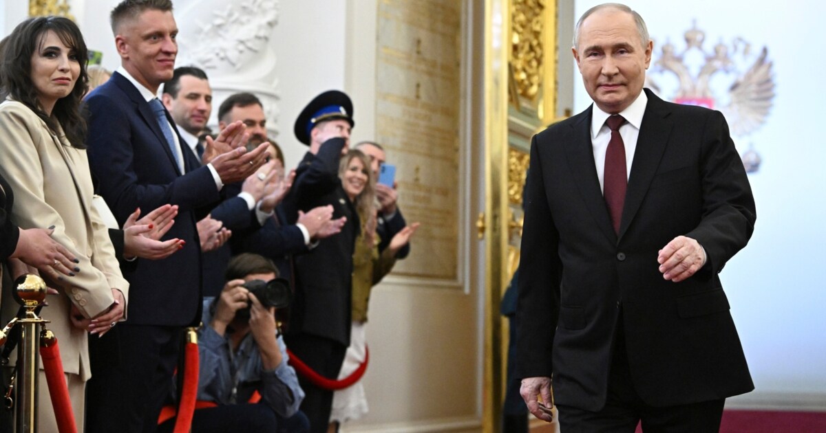 For the fifth time - Sworn in: Putin to rule the Kremlin for another 6 ...