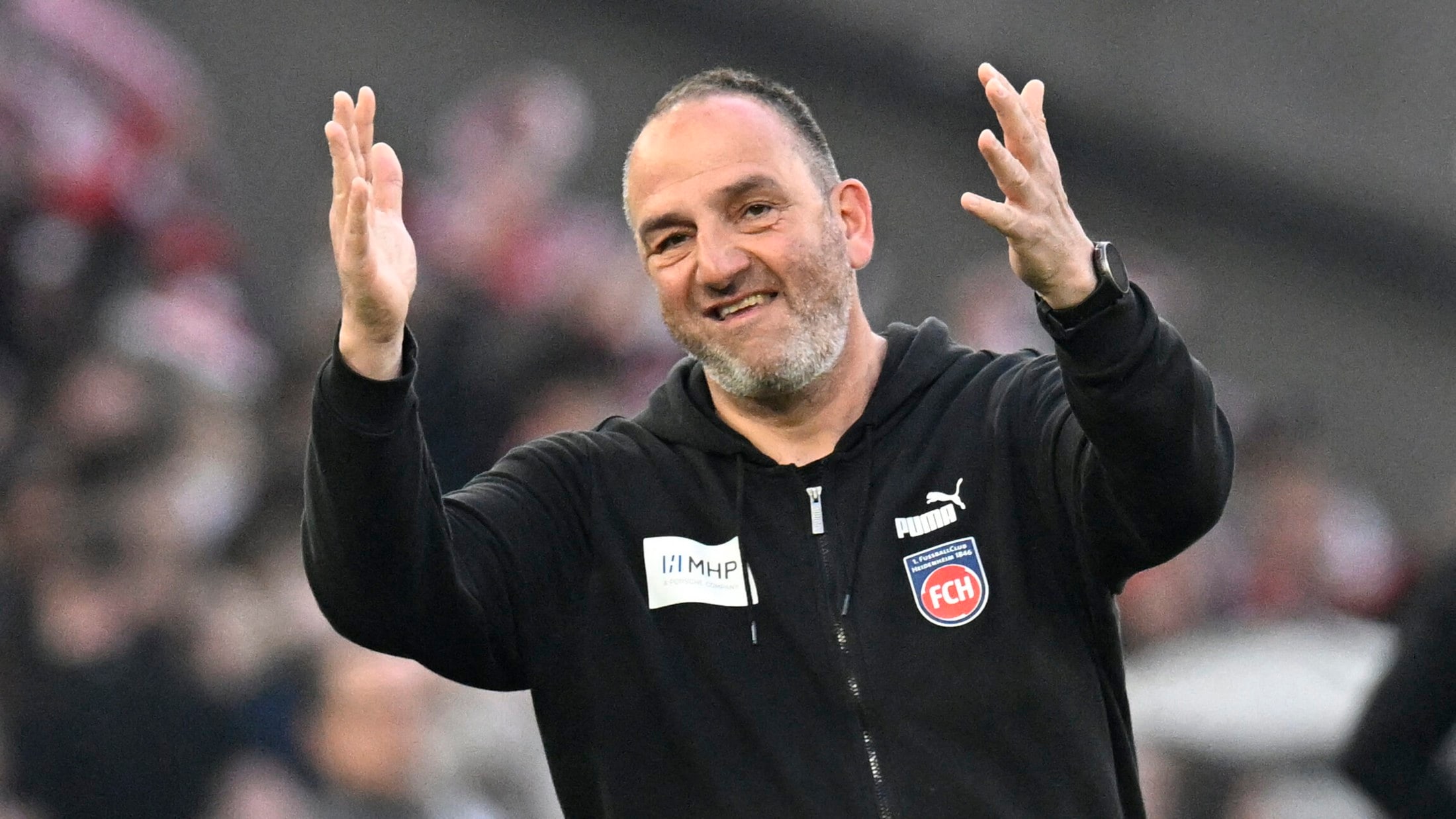 Surgery unavoidable - Heidenheim cult coach missing due to surgery ...