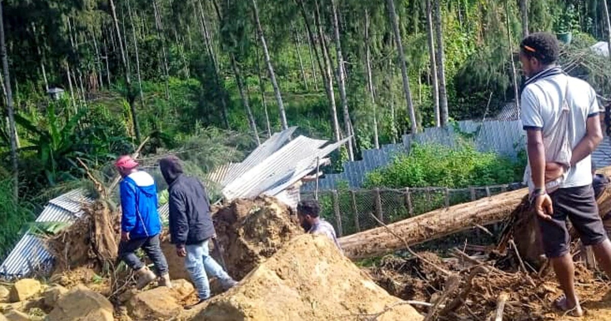 Hilfe läuft schleppend - Erdrutsch in Papua-Neuguinea: 670 Tote ...