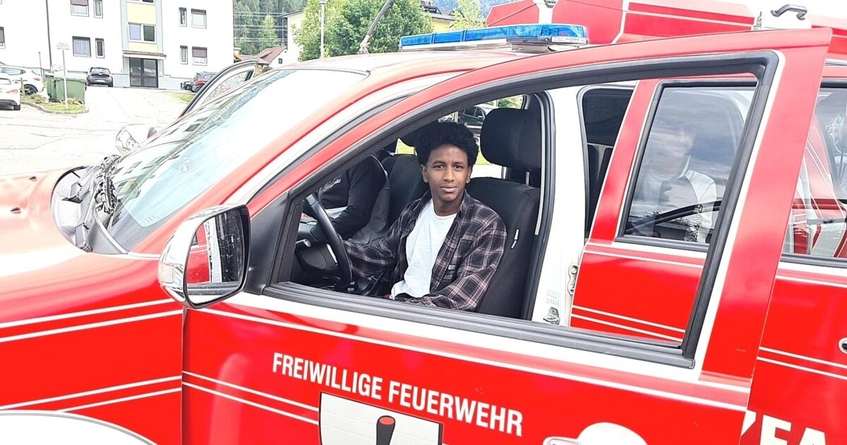 Reaktion auf Steyregg - Asylheim-Chaoten sollen bei Feuerwehr ...