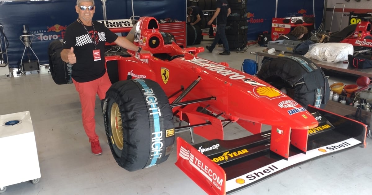 „Bubentraum erfüllt“ - 80-Jähriger heizt Spielberg in Schumis Ferrari ...