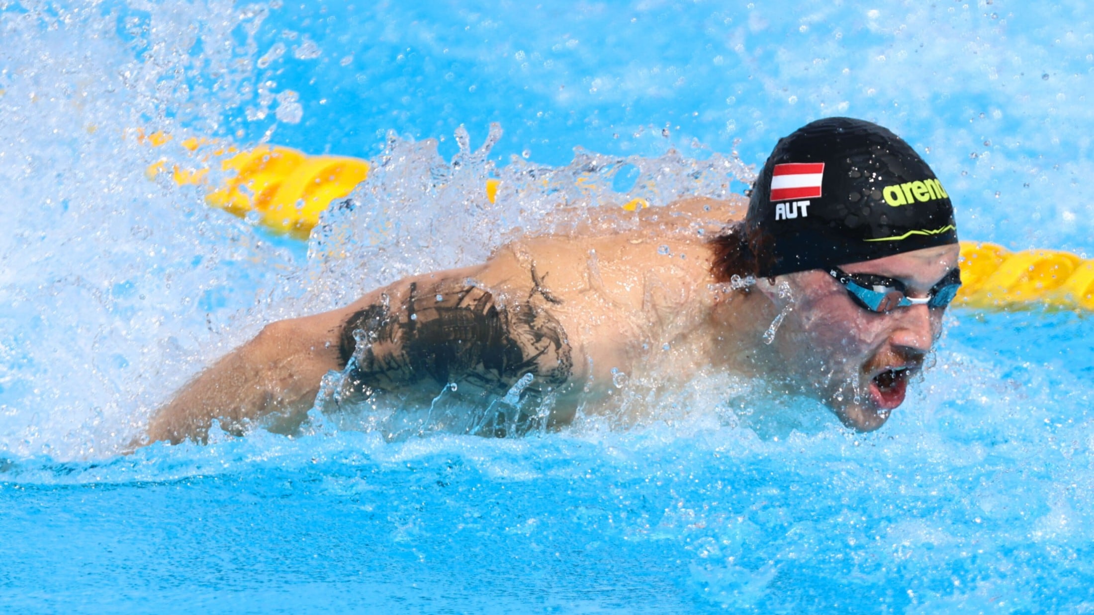 Schwimm-EM in Belgrad - Tiroler Simon Bucher holt über 50 m Delfin ...