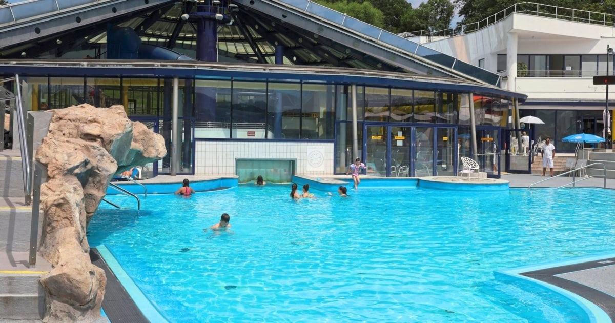 Outdoor pool crime scene - 16-year-old: “I’ve been molested before ...