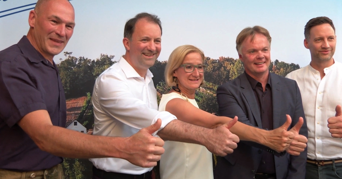Ausg’steckt is‘! - Prominenz feierte mit Mikl-Leitner beim Heurigen ...