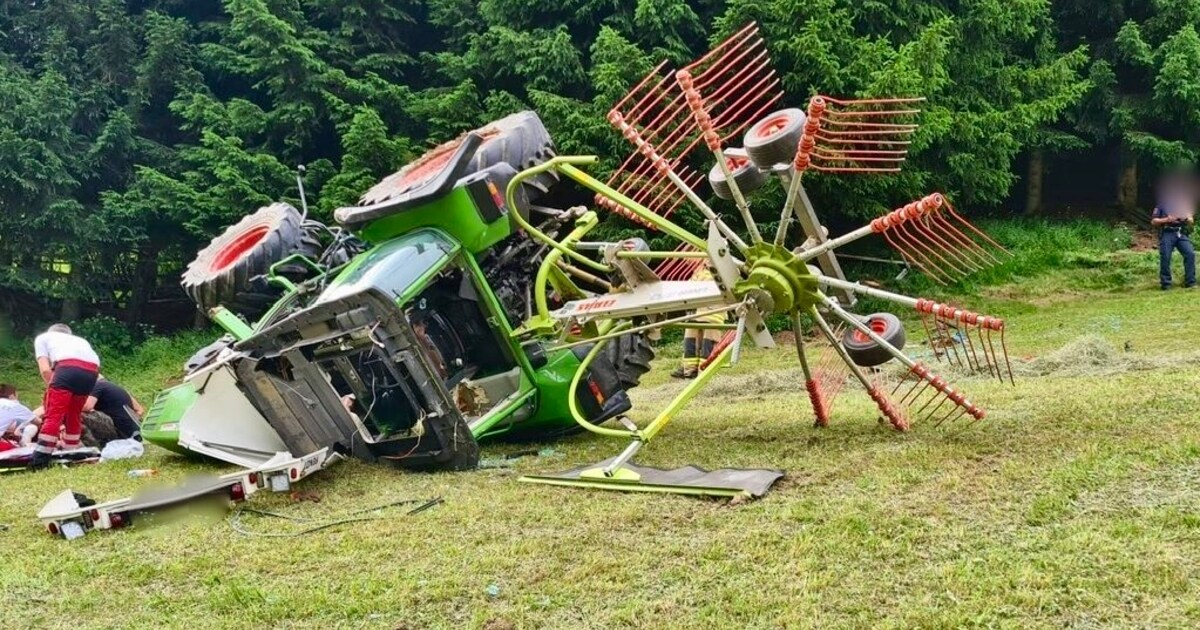 Zederhaus - Bauer stürzte bei Heuarbeiten mit Traktor ab | krone.at