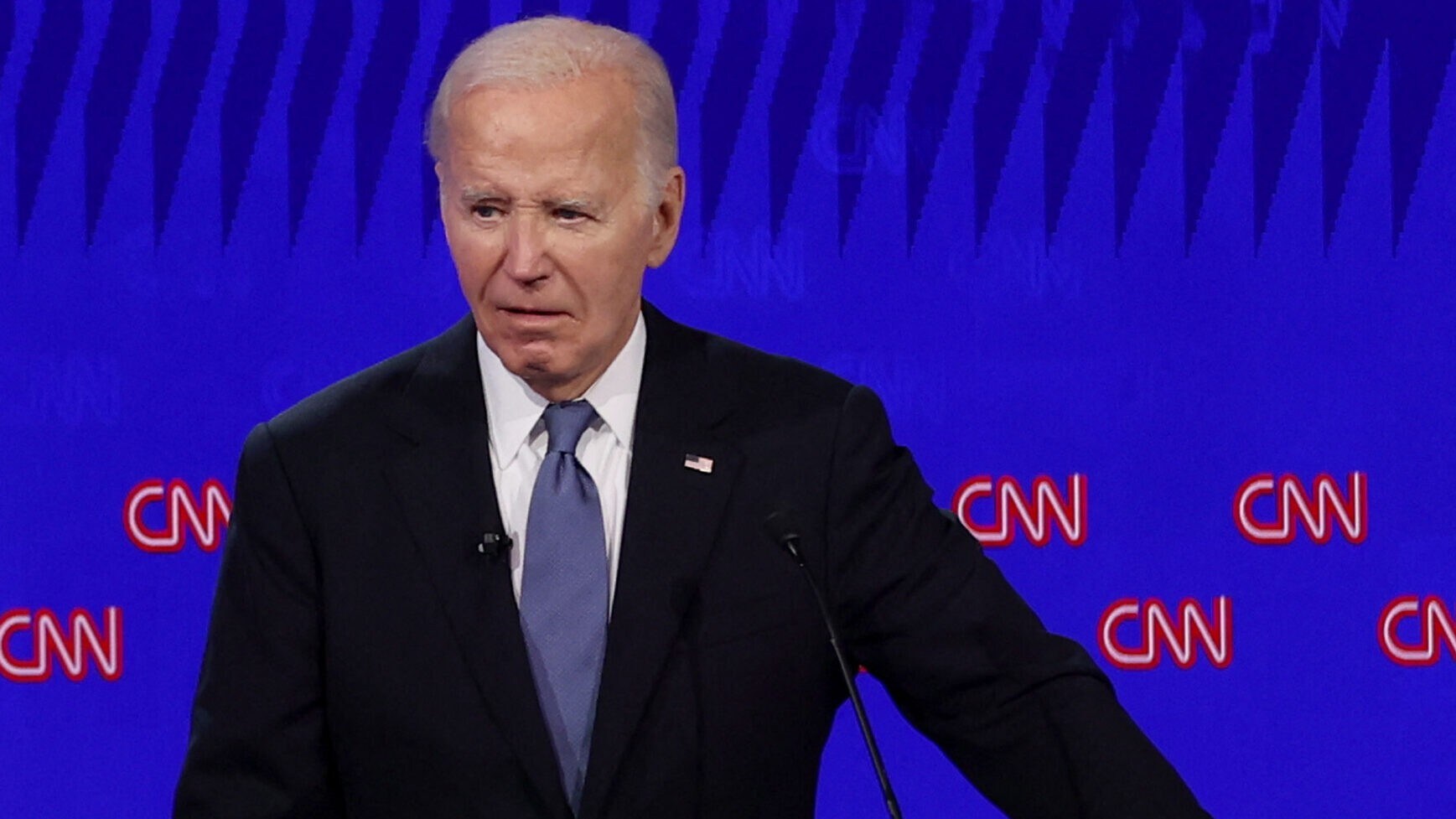 "Almost fell asleep" - Biden puts weak debate down to jet lag | krone.at