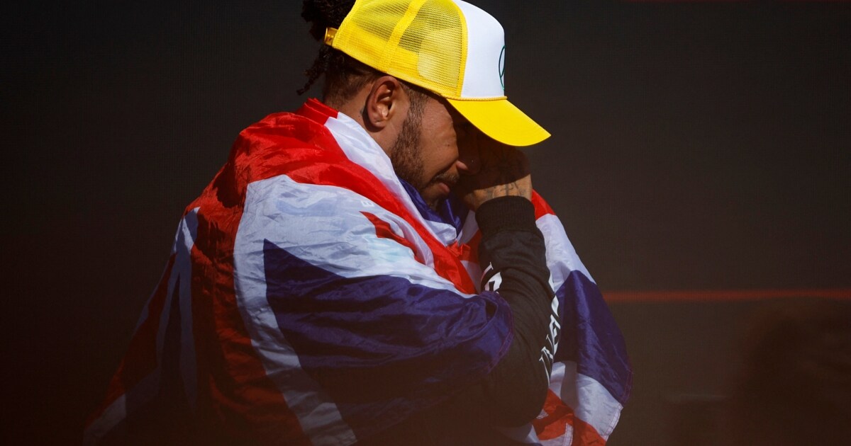 Emotional victory - Hamilton: “I can’t stop crying” | krone.at