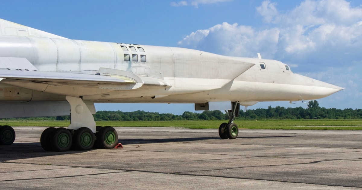 Kremlin accuses Kiev - Russia thwarts hijacking of strategic bomber ...