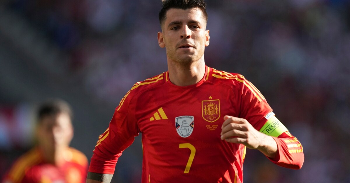 Uproar before the semi-final - Spain’s captain threatens his own fans ...