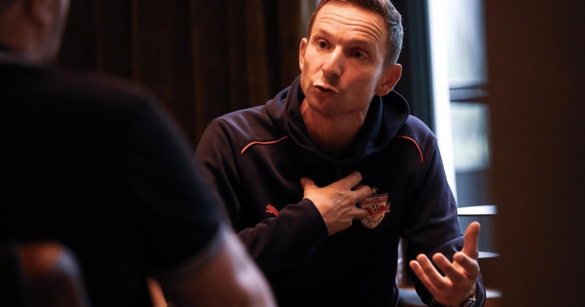 Lijnders im Interview - „Wenn jemand nicht mitzieht, werde ich streng ...