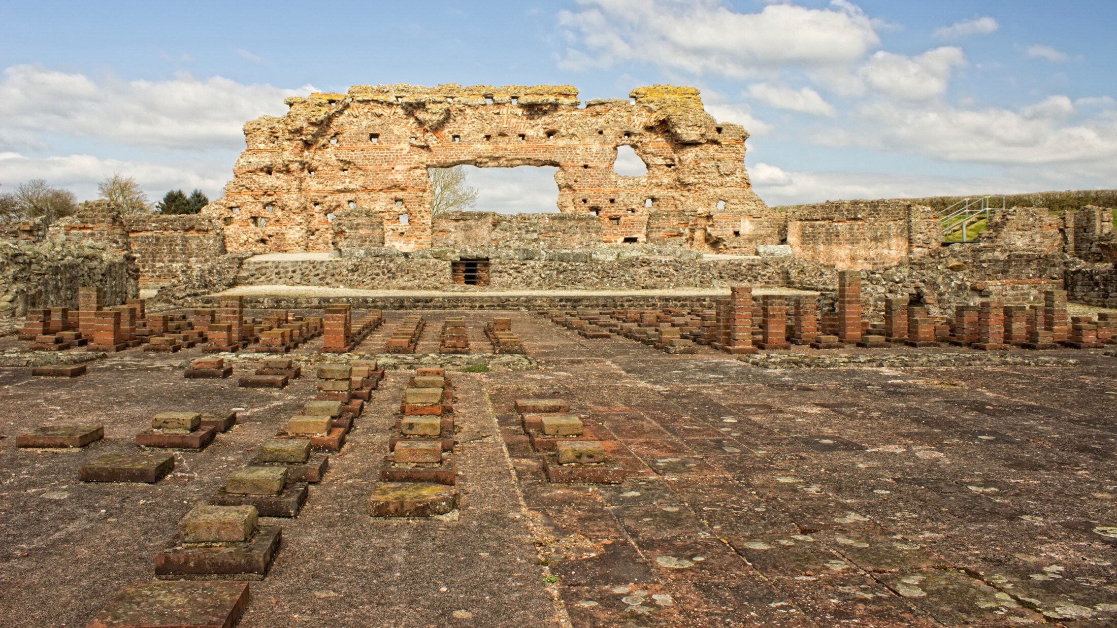Find in Wroxeter - Roman mosaic with dolphins discovered in England ...