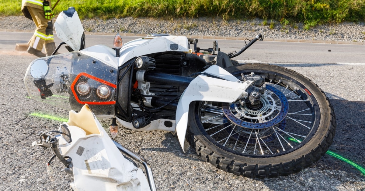 Fractures and sheet metal damage - Two serious motorcycle accidents in ...