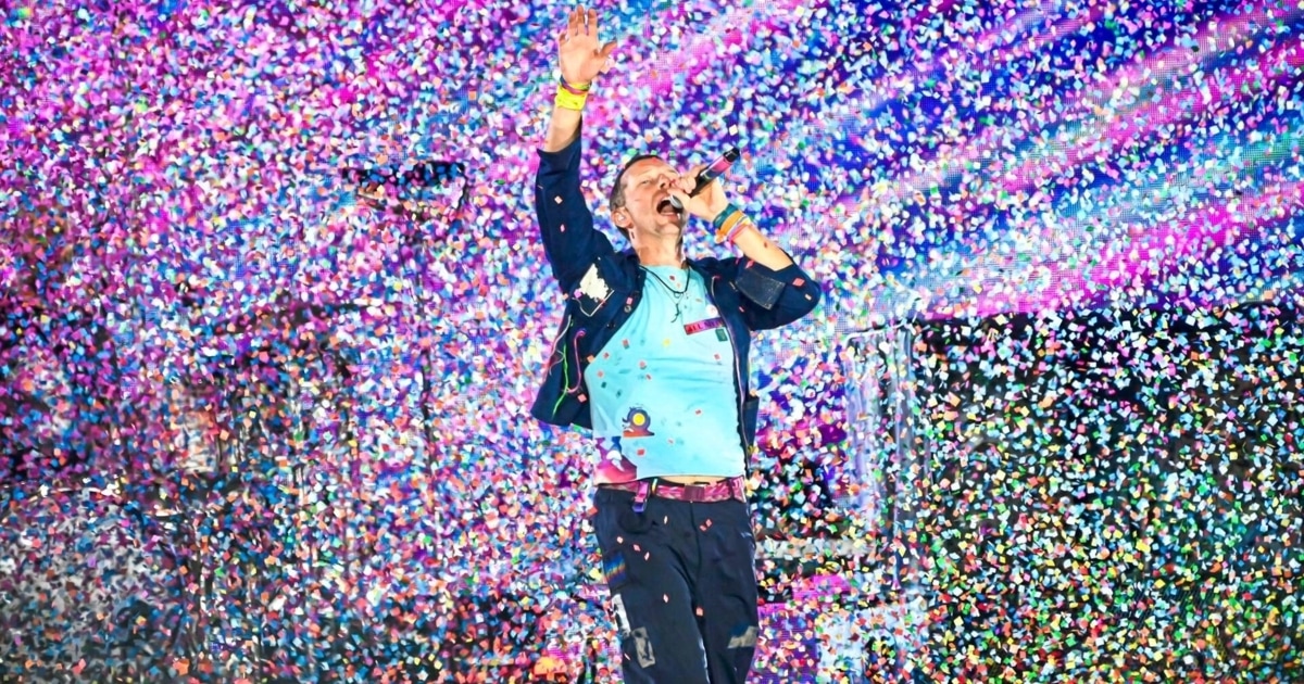 "Love Story" - Coldplay perform Swift anthem in Vienna | krone.at