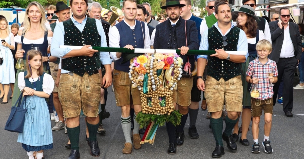 Wiener Kirtag startet - Neustift feiert mit Politik, Jugend und Polizei ...