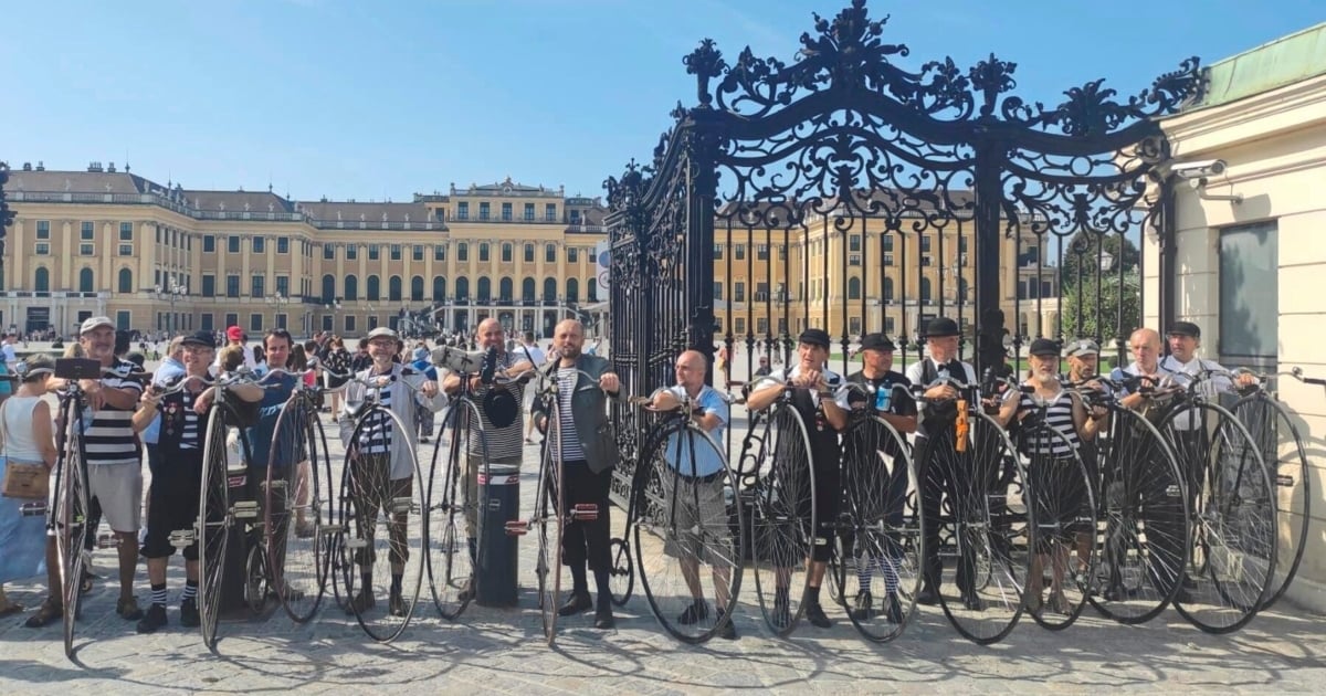 Historically on the road - High-cyclists pedaled 280 kilometers to ...