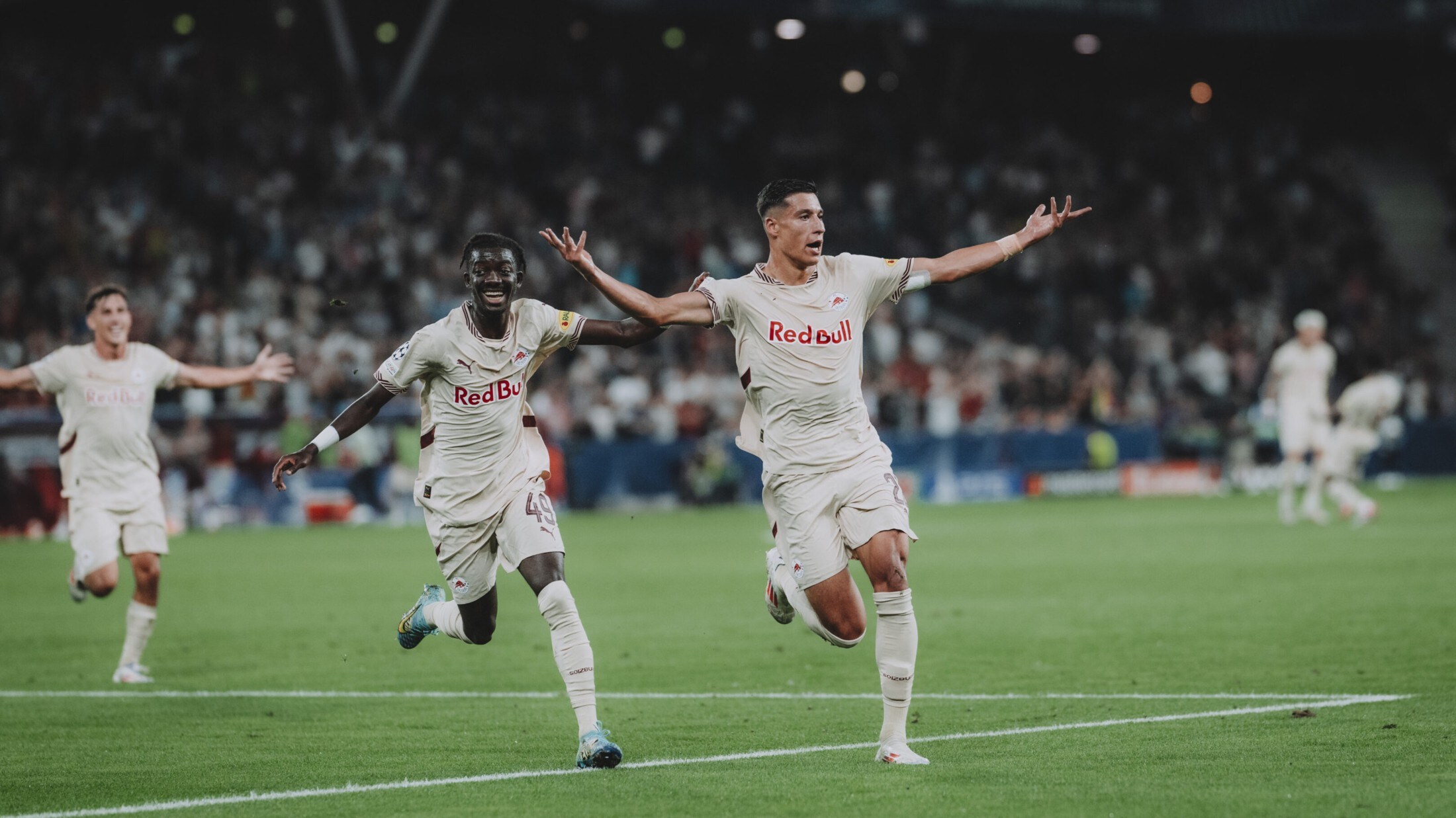 "He's only 18?" - Salzburg’s youngster amazed his colleagues | krone.at