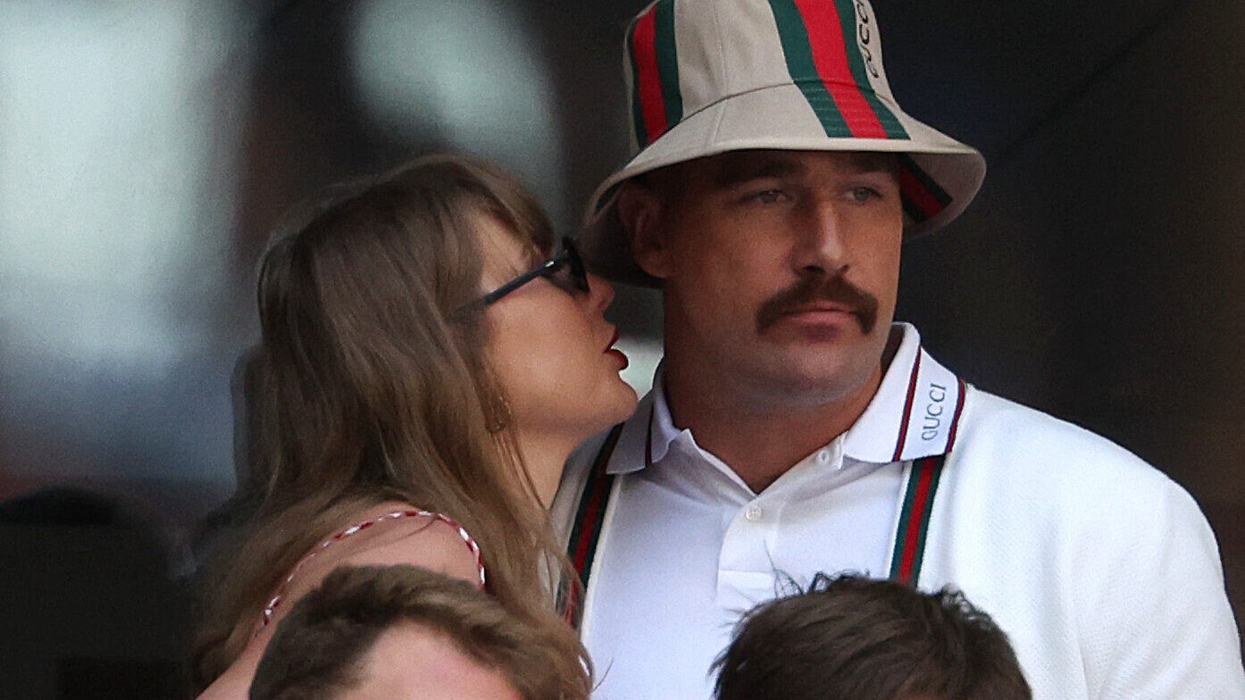 Spricht von Hochzeit - Travis Kelce bald mit Taylor Swift vorm Altar ...