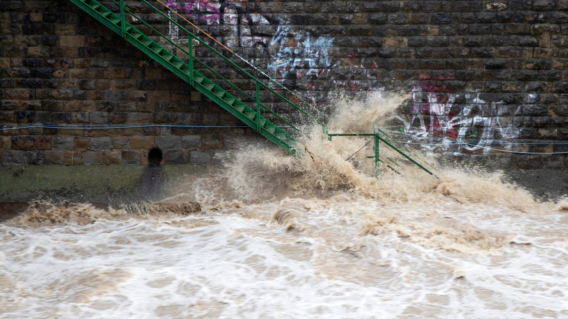 "Landfall" in the city - Dramatic pictures: Vienna in the grip of the ...
