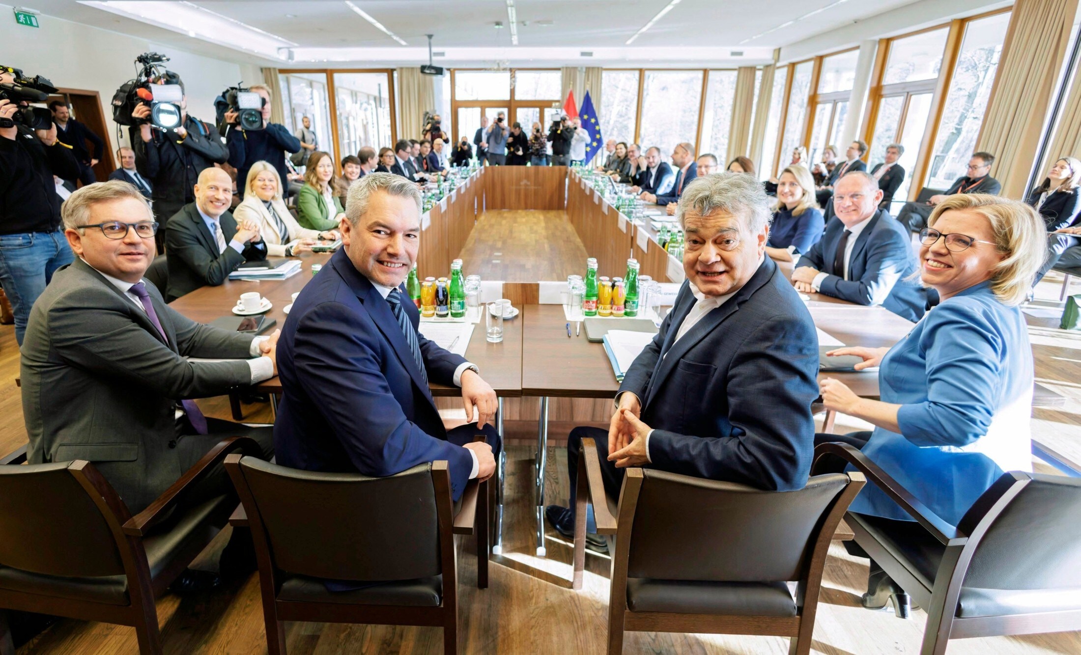 Prominente Namen - Wer kommt, wer geht – und wer schon weg ist | krone.at