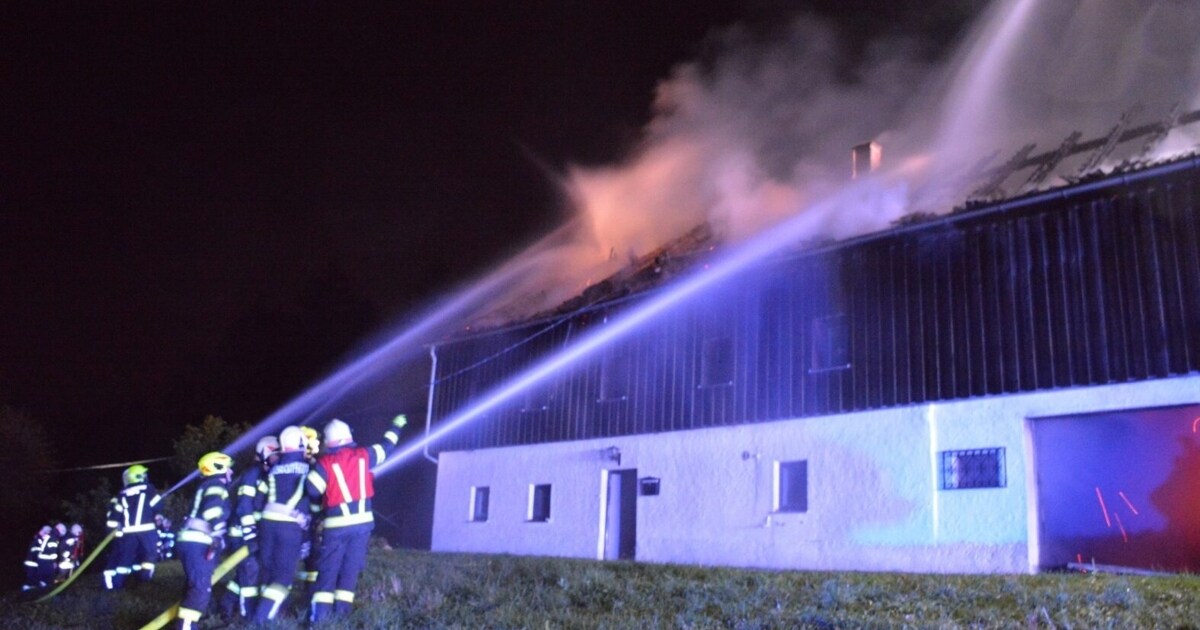 From 1.20 a.m. - Ten fire departments battled against roof truss fire ...