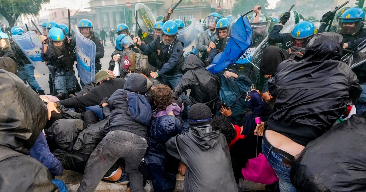 30 police officers injured - Rome: Riots at pro-Palestinian ...