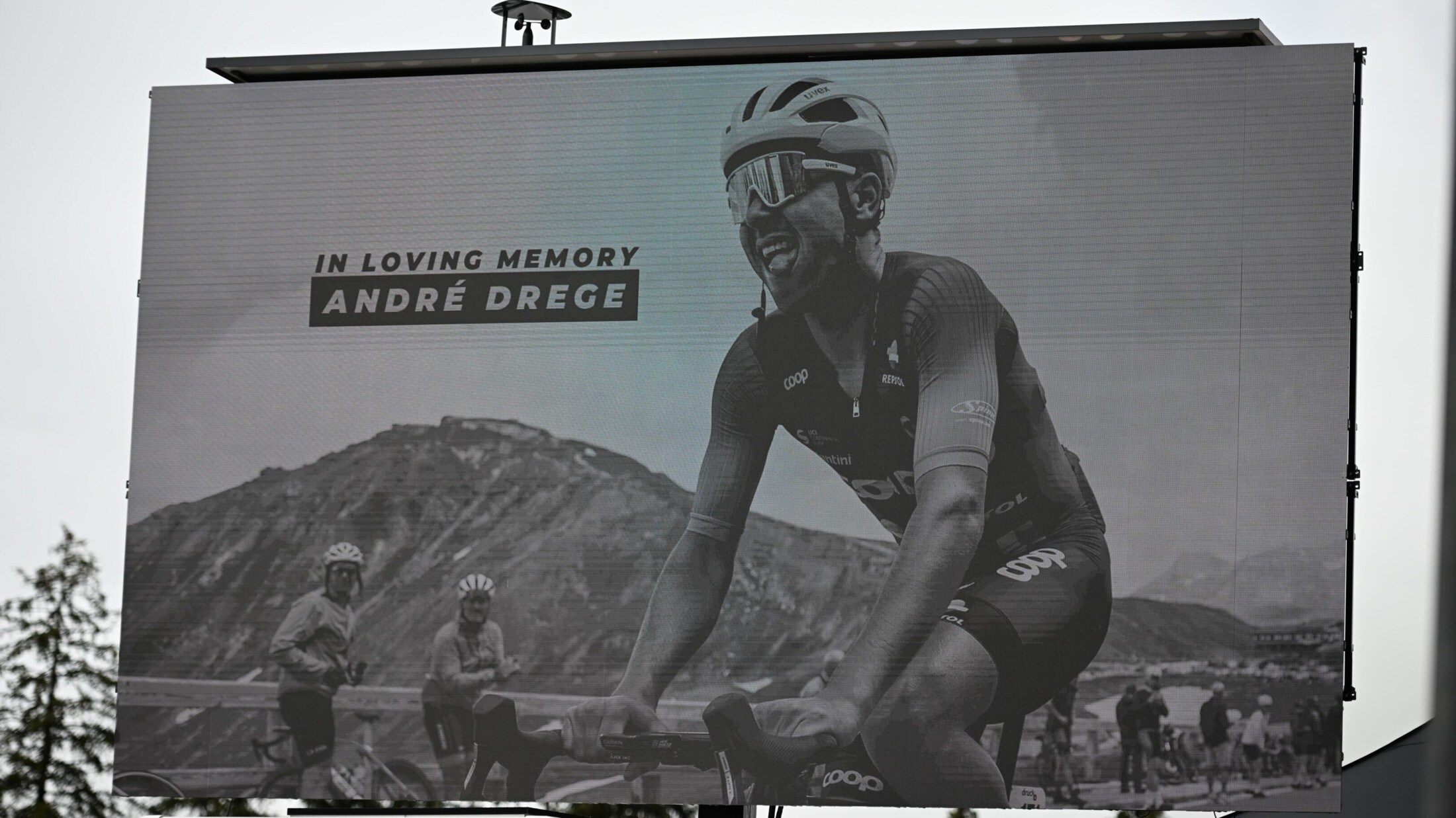 Emotionales Event - Nach Rad-Drama: Gedenkstein für Drege errichtet ...