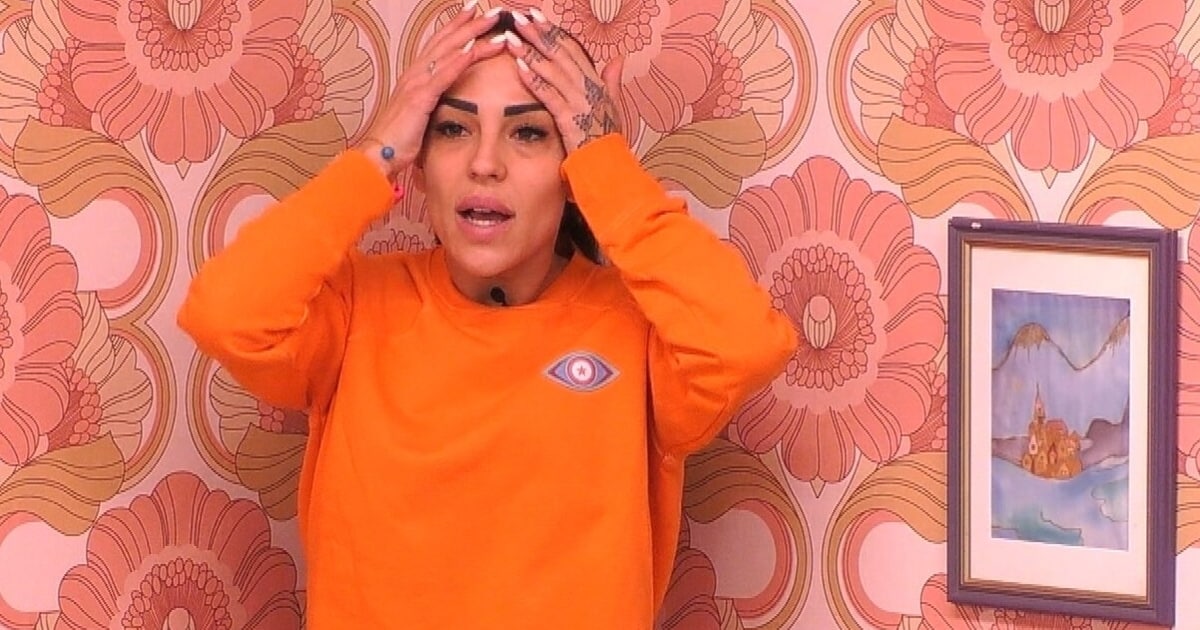 „Promi Big Brother“ - Notarzt-Einsatz: Elena Miras verlässt Container ...